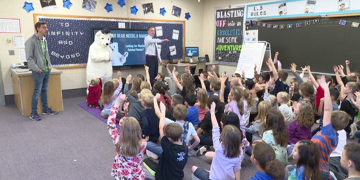 WNDU First Alert Weather team visits Jefferson Elementary in Goshen WNDU First Alert Weather team visits Jefferson Elementary in Goshen